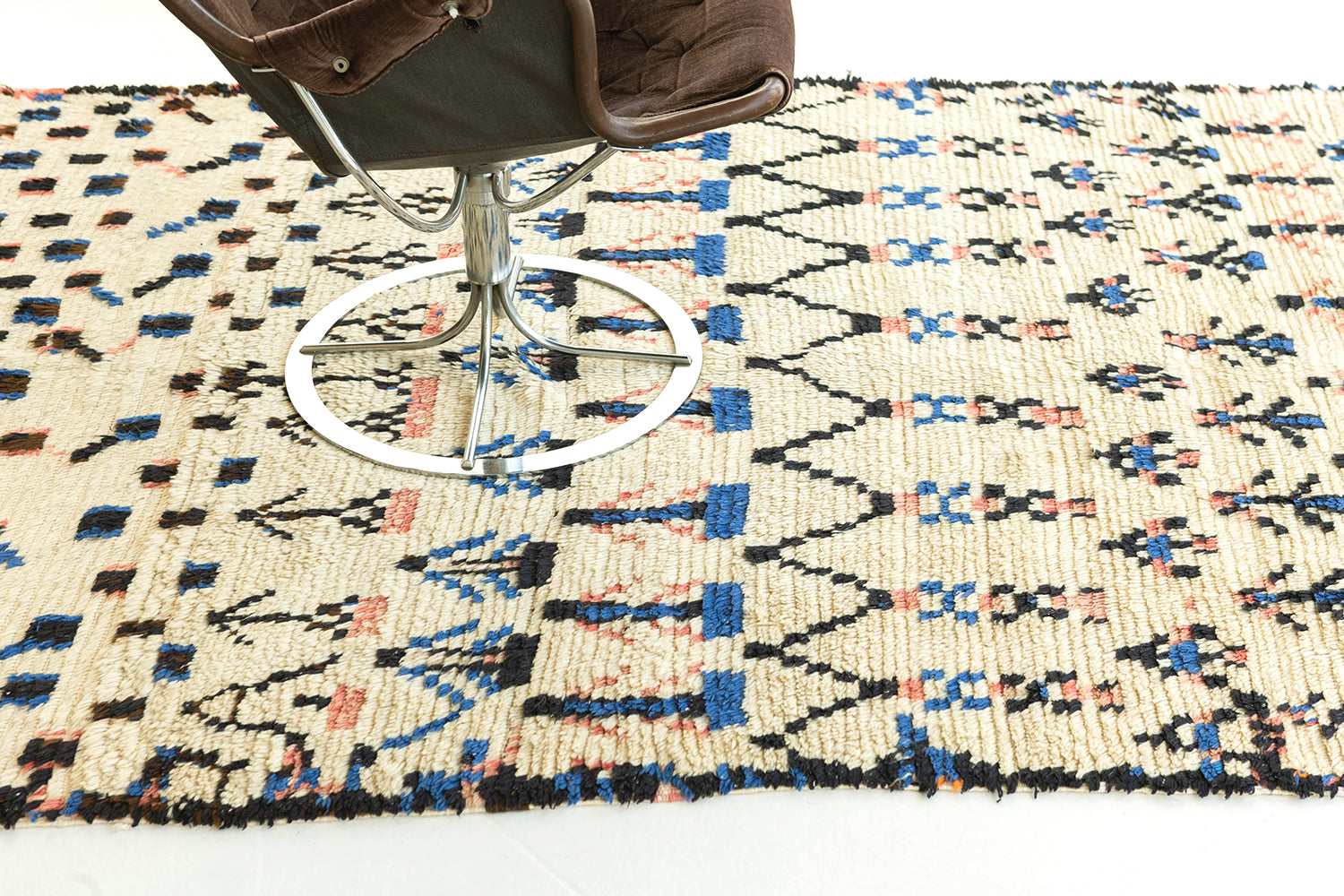 19185 4 9 X 8 6 Vintage Moroccan Rug Azilal Tribe Atlas 19185 4 9 X 8 6 Vintage Moroccan Rug Azilal Tribe Atlas